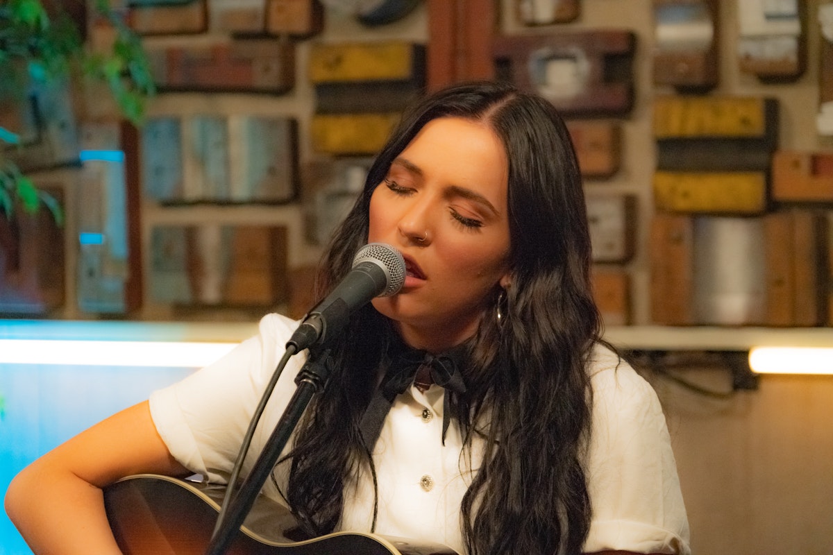 Lennon Stella is Leaving 'Nashville' Behind to Become the Next Pop ...