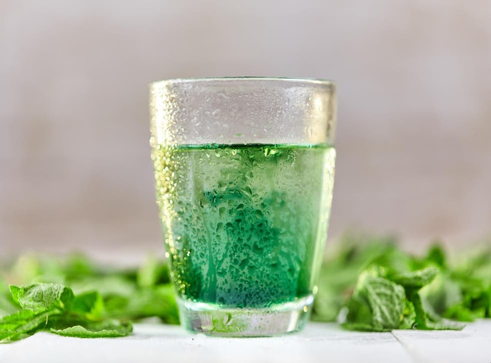 Should You Hop On the Chlorophyll Wellness Trend? - Chlorophyll ...