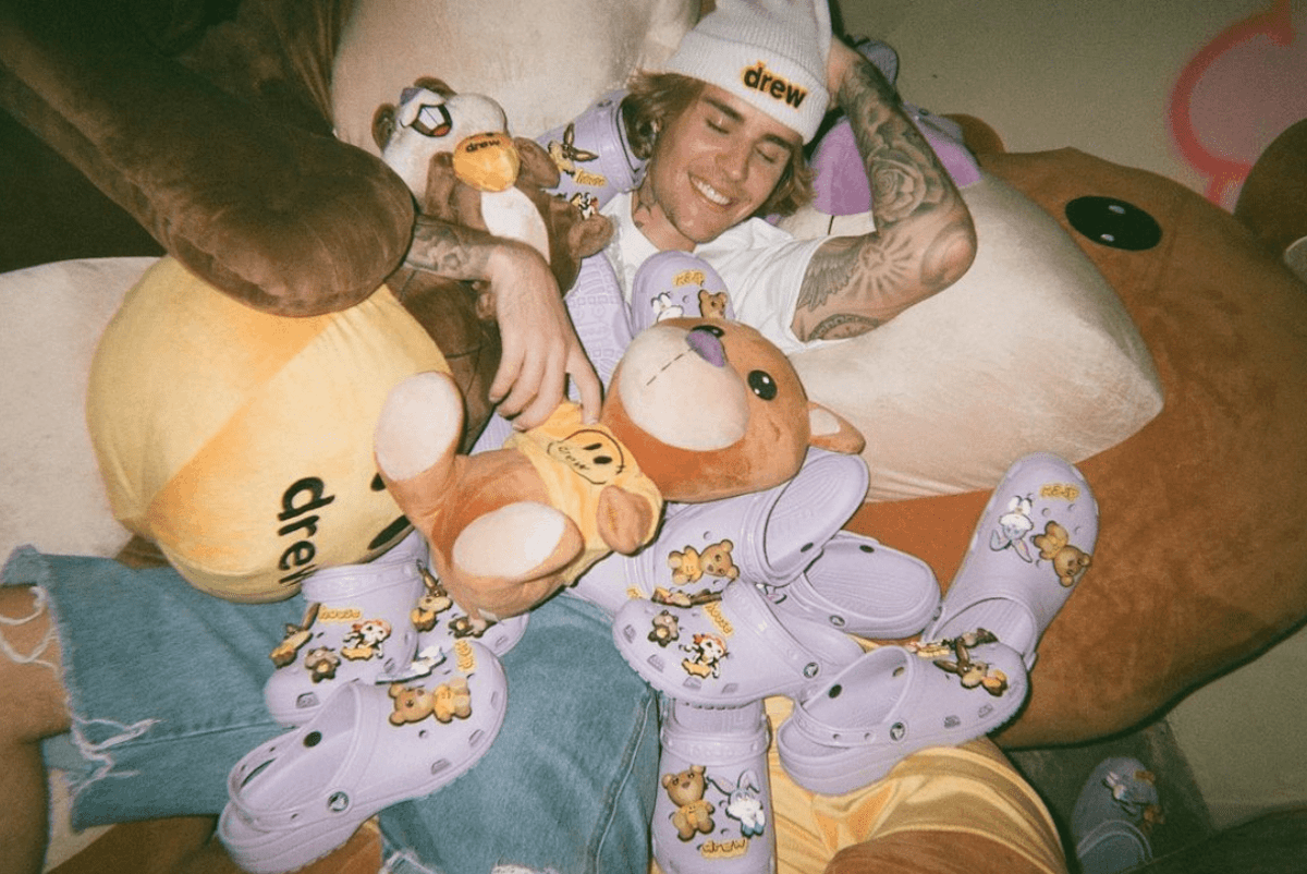 How Crocs Leveraged Pop-Culture to Make a Comeback - Celebrity Collabs ...