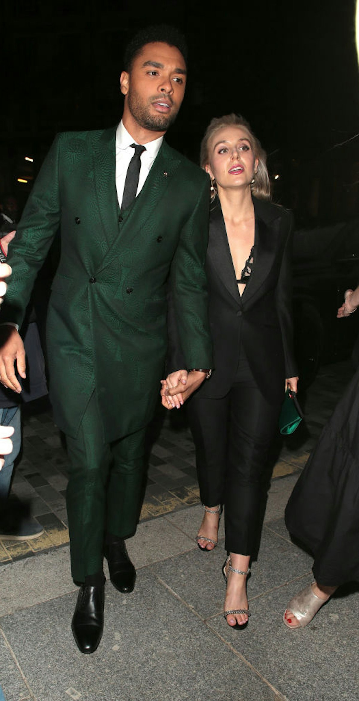 Who is Regé-Jean Page's Girlfriend, Emily Brown? - Bridgerton Actor Dating