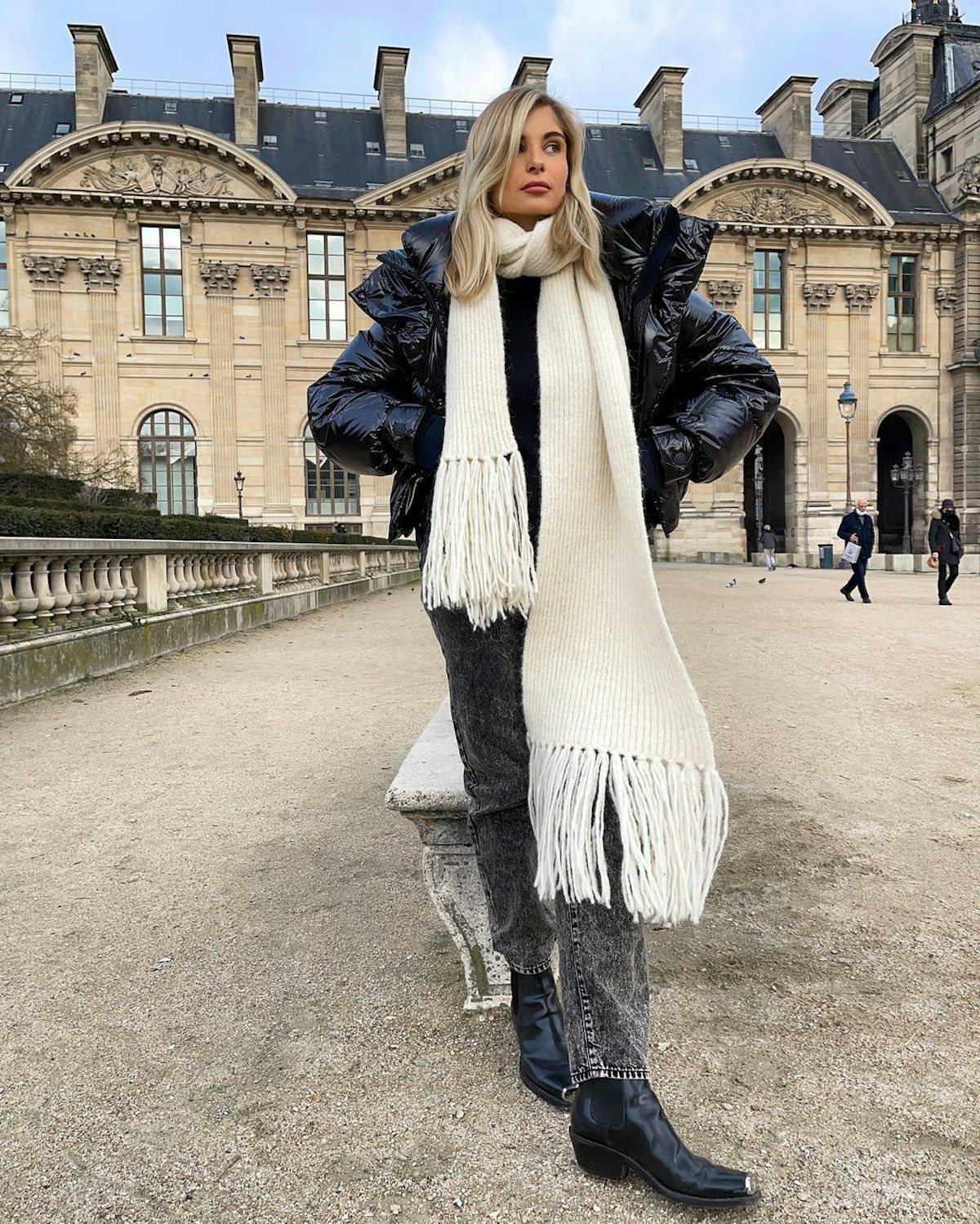 How to Style Scarves for Fall/Winter 2021 — Streetwear Fashion Accessory