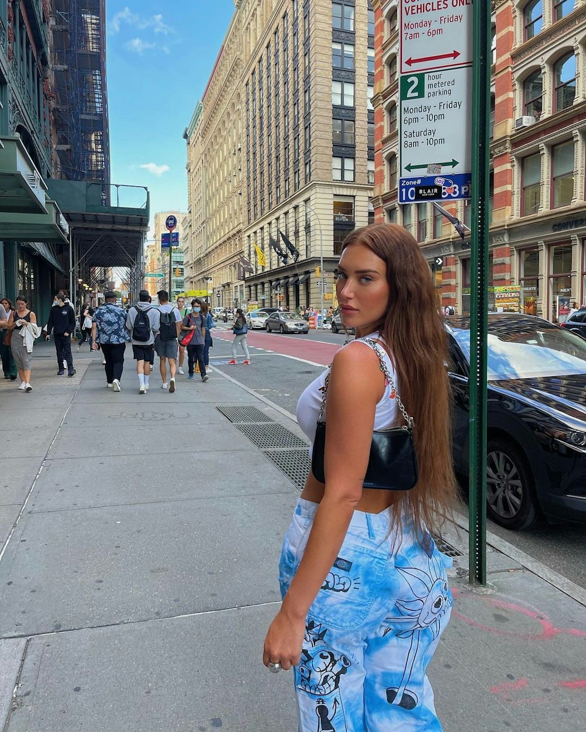 How to Style Colorful Denim - Color Jeans Trend 2022