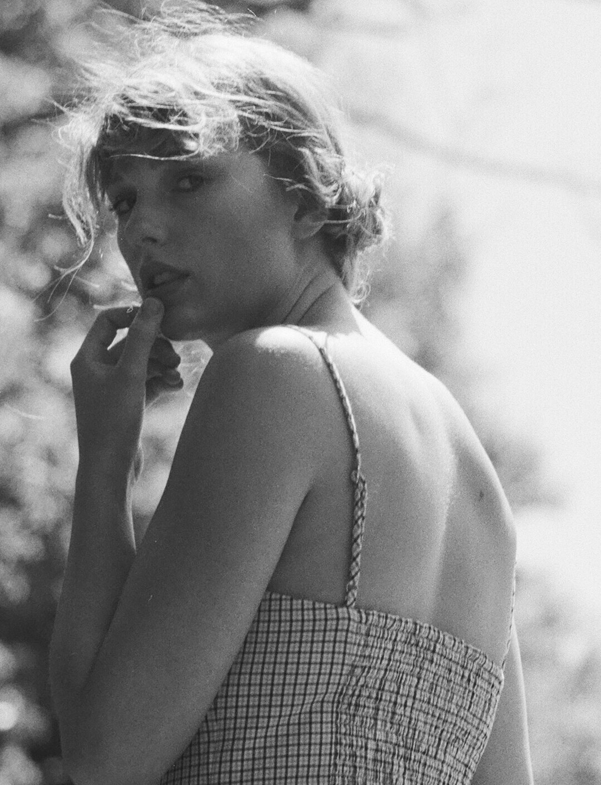7 Fall Vibe Music Albums — Fall Music Vibes Taylor Swift Harry Styles