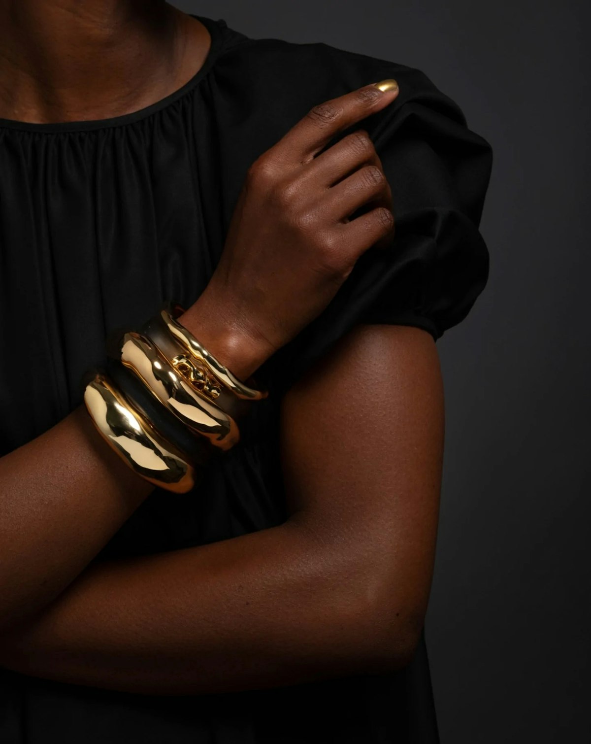 How to Style the Melted Jewelry Trend