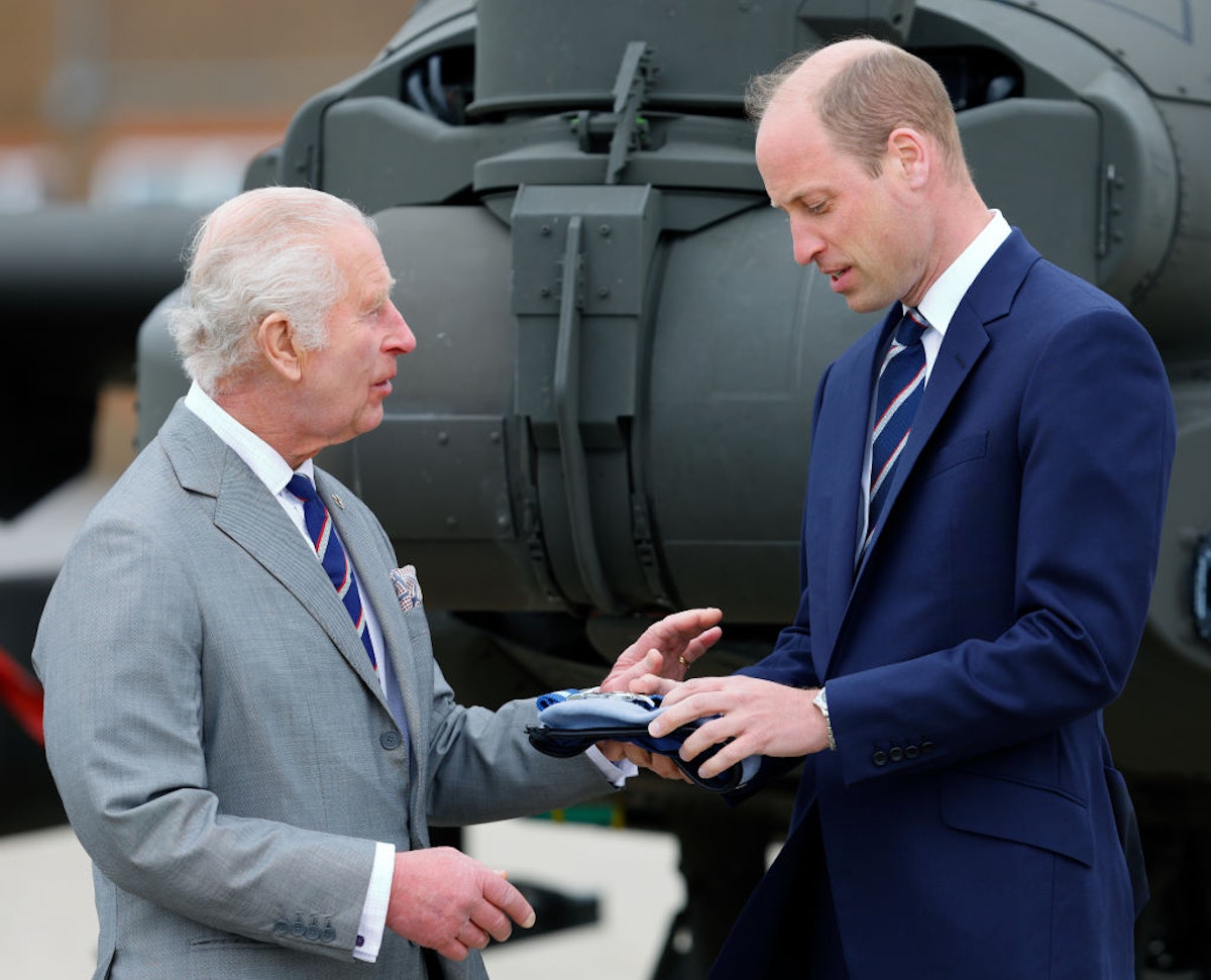 Kate Middleton Was Gifted An AAC Tartan Wrap From Her Husband's New ...