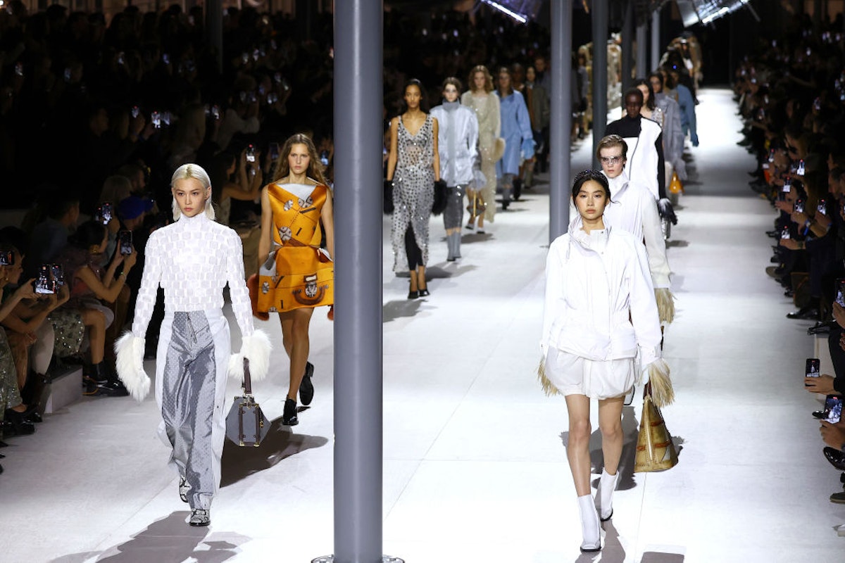 Fall/Winter 2024 Accessory Trends Signal A Season Of Bold Sartorial ...