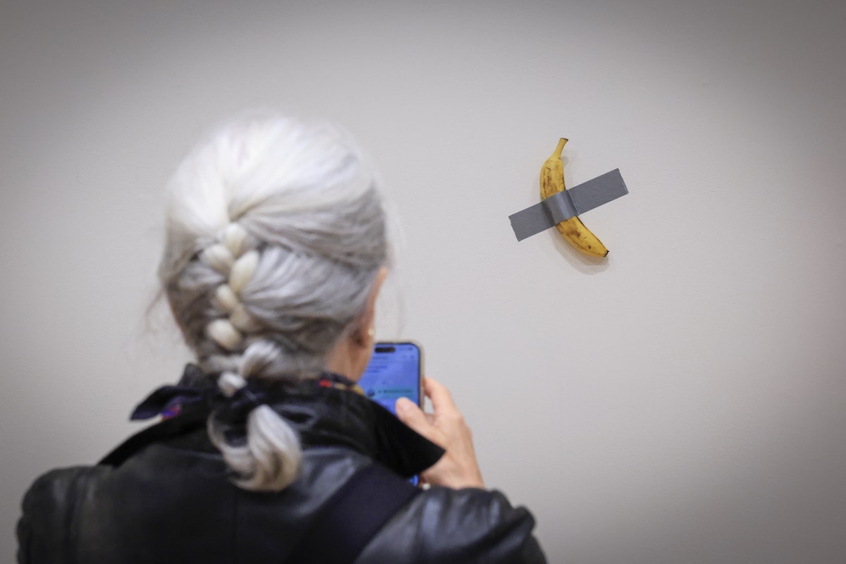 That Viral Duct Taped Banana Just Sold For 6 2 Million