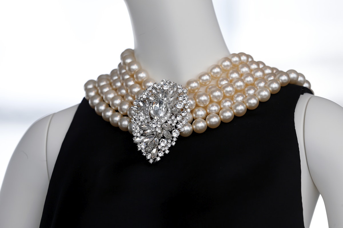 7 Breathtaking Jewelry Moments in Film - Movies Tiffany & Co Chanel ...