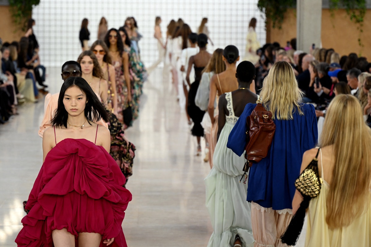 The Paris Fashion Week Fall/Winter 2025 Runway Schedule: Everything to Know