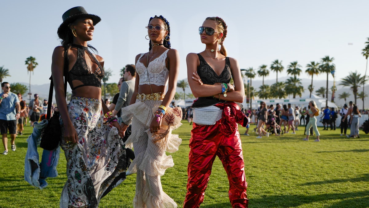 28 MVP Coachella Looks for Those Who Still Need Outfit Inspiration ...
