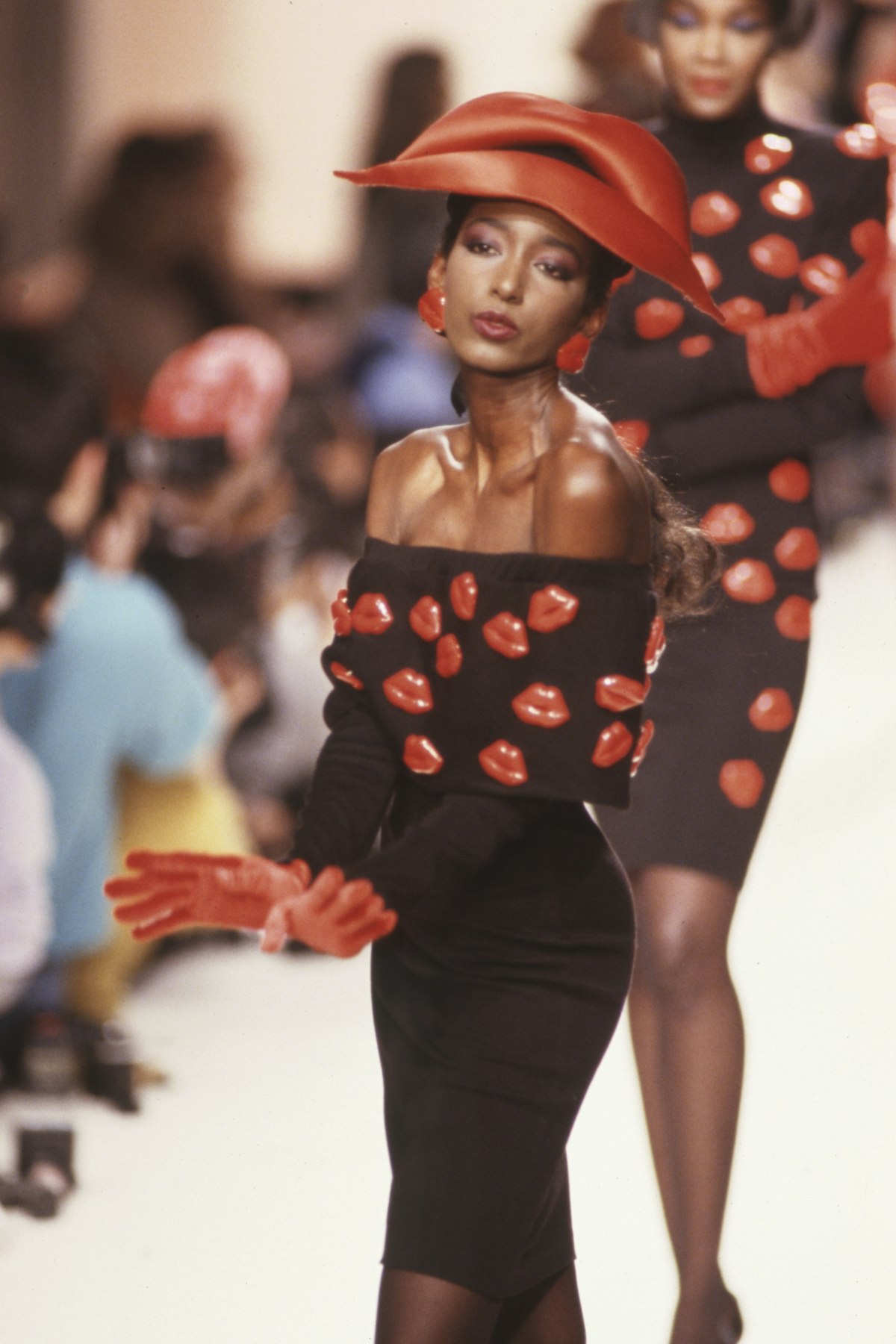 Patrick Kelly's Elegant, Yet Provocative Fall/Winter 1989 Show: Revisit ...