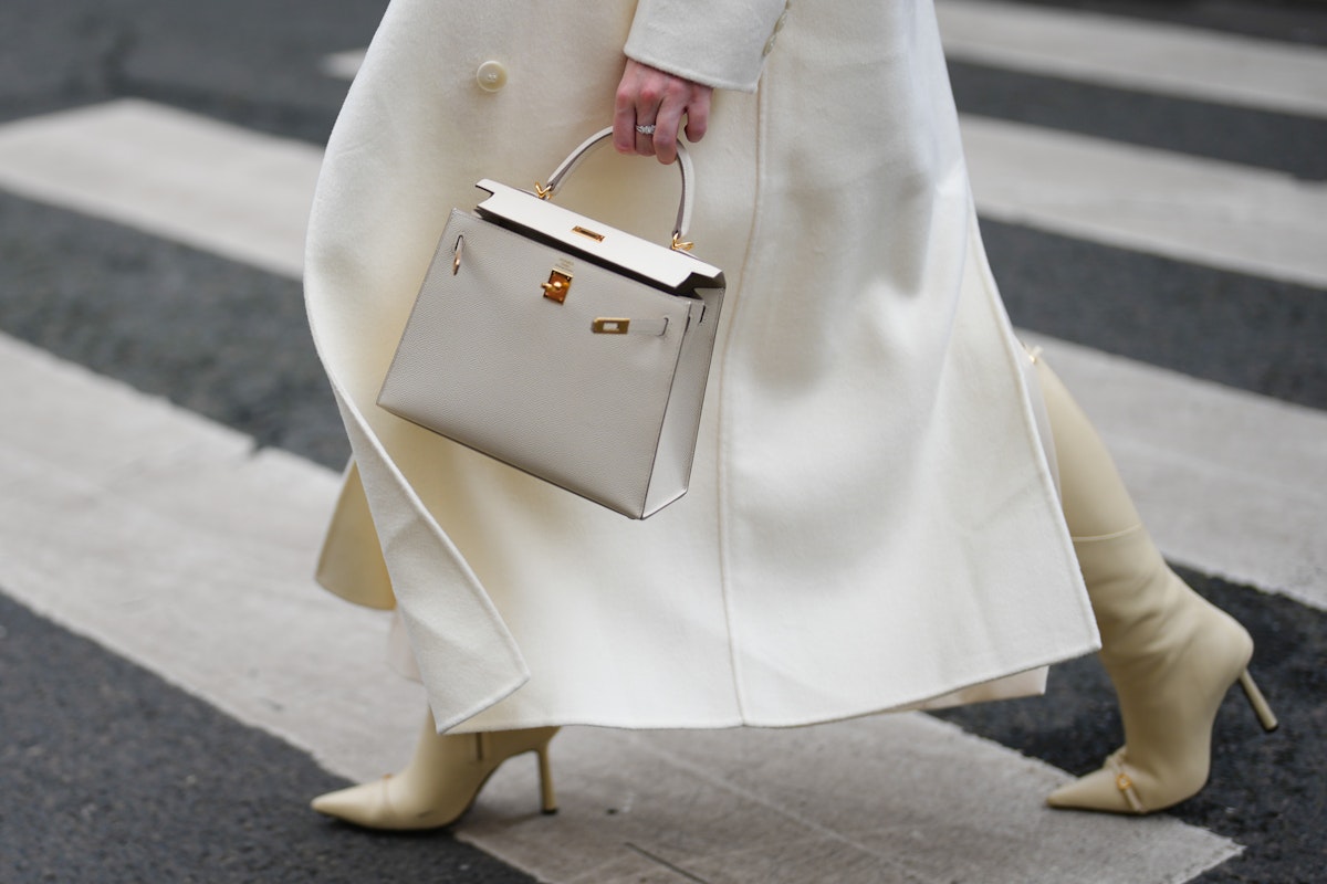 The 10 Best White Handbags to Nail the Summer 2025 Trend: Designer Picks