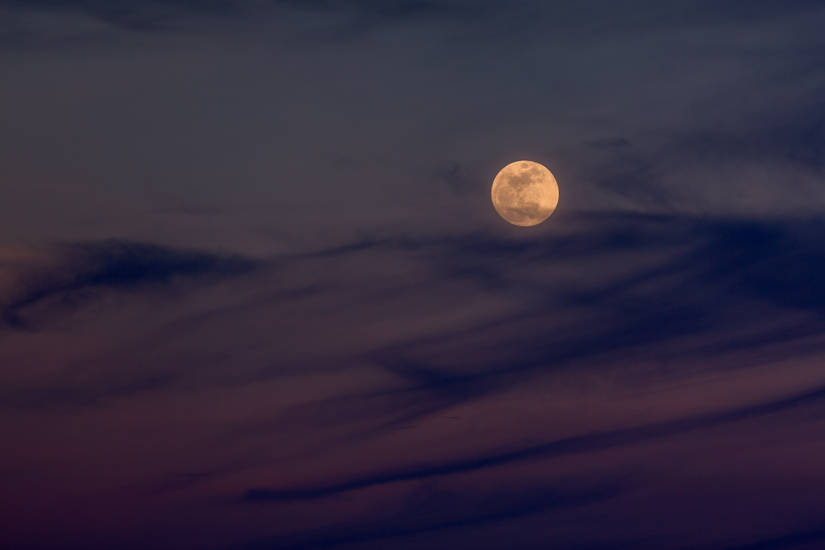 What June's Strawberry Moon Means for Every Zodiac Sign. Plus, How to ...