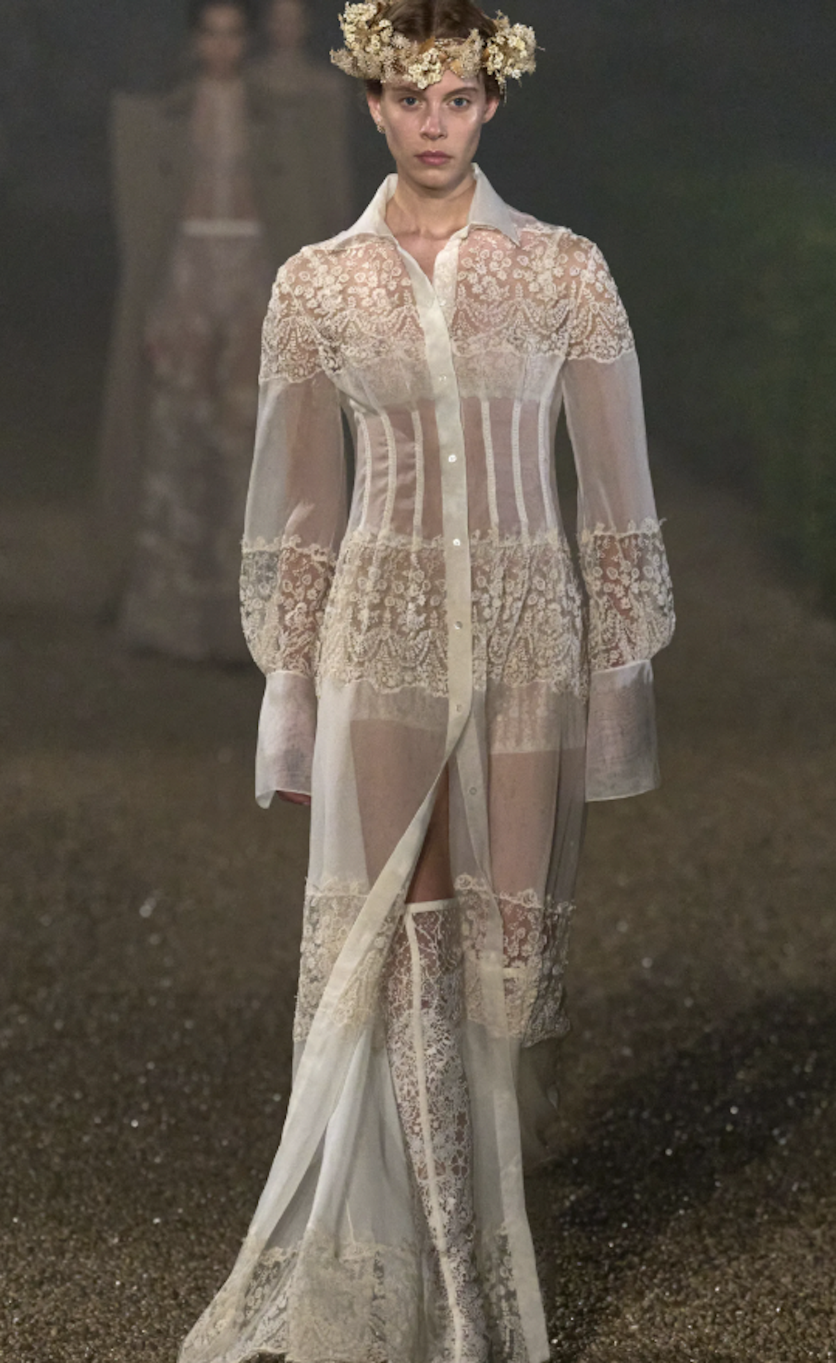 8 Thrilling Fashion Trends That Defined the Fall/Winter 2025 Couture ...