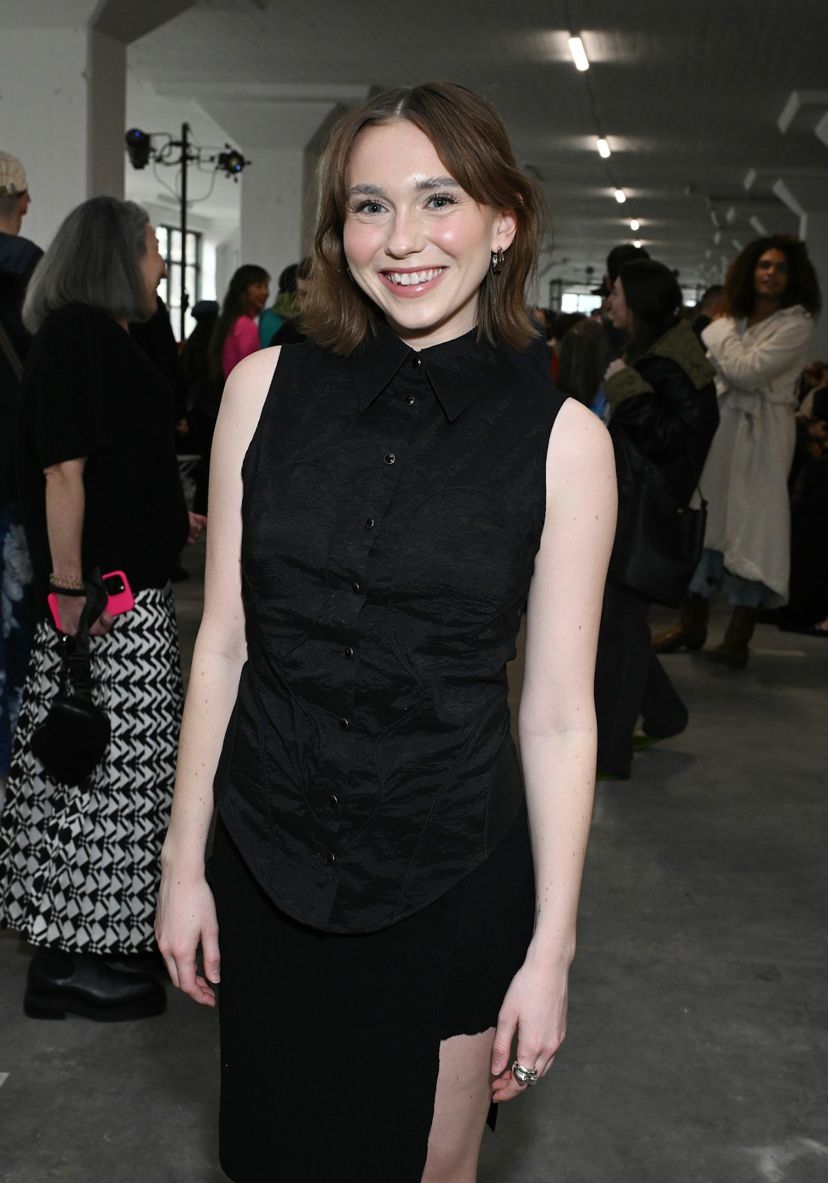 Who Is Veronika Slowikowska? Meet the 'SNL' Cast Member - Veronika is ...