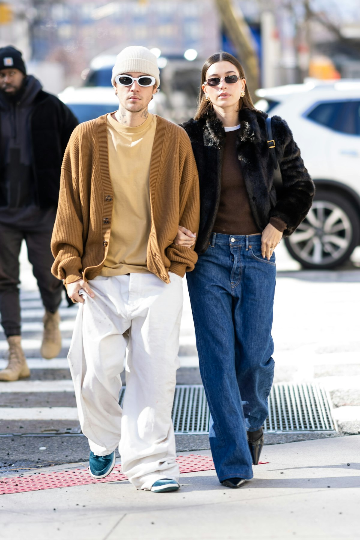 The Best Unisex Sweaters to Spice Up Your Fall/Winter 2025 Wardrobe