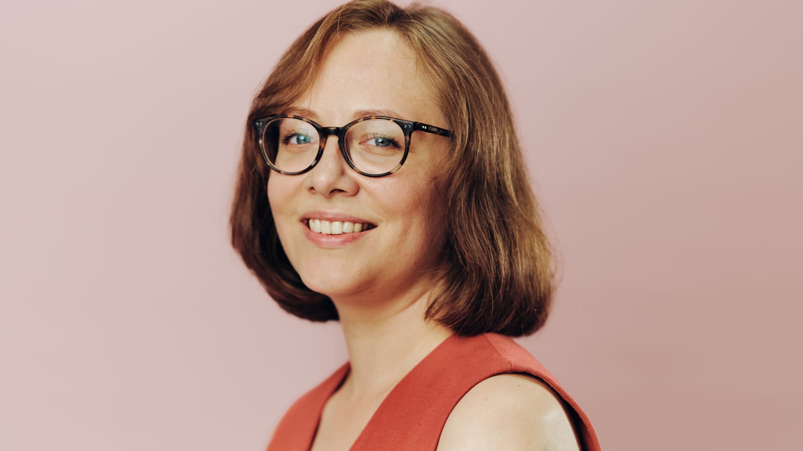 Get on the Danes' floor | Meet the talents