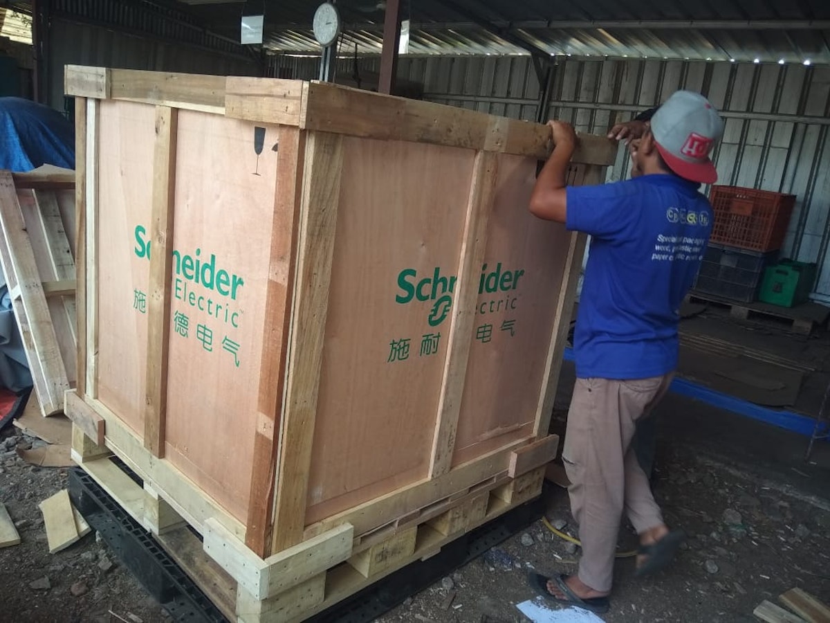 Peti Kayu | Master Pallet