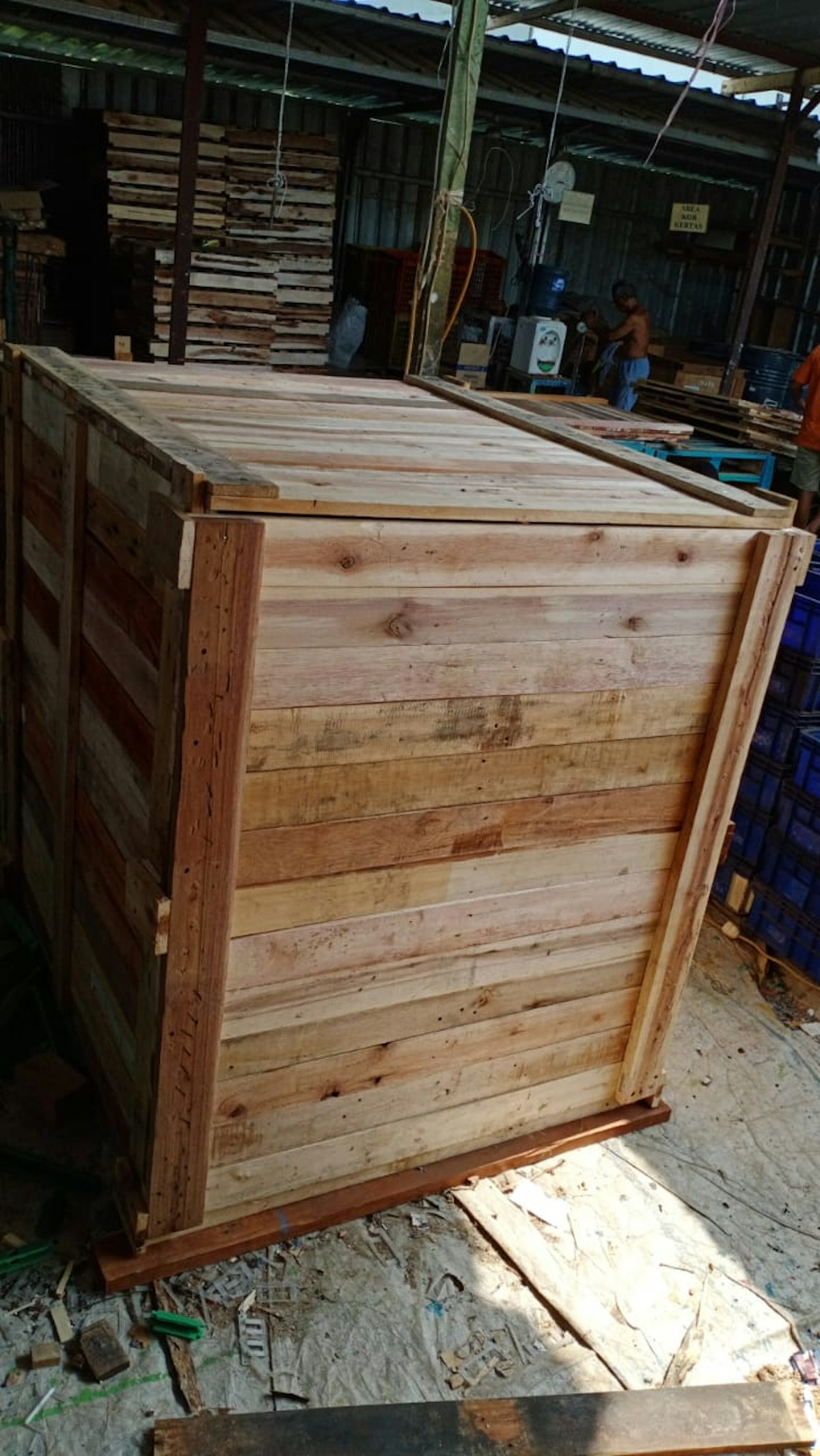 Peti Kayu Rapat Papan | Master Pallet