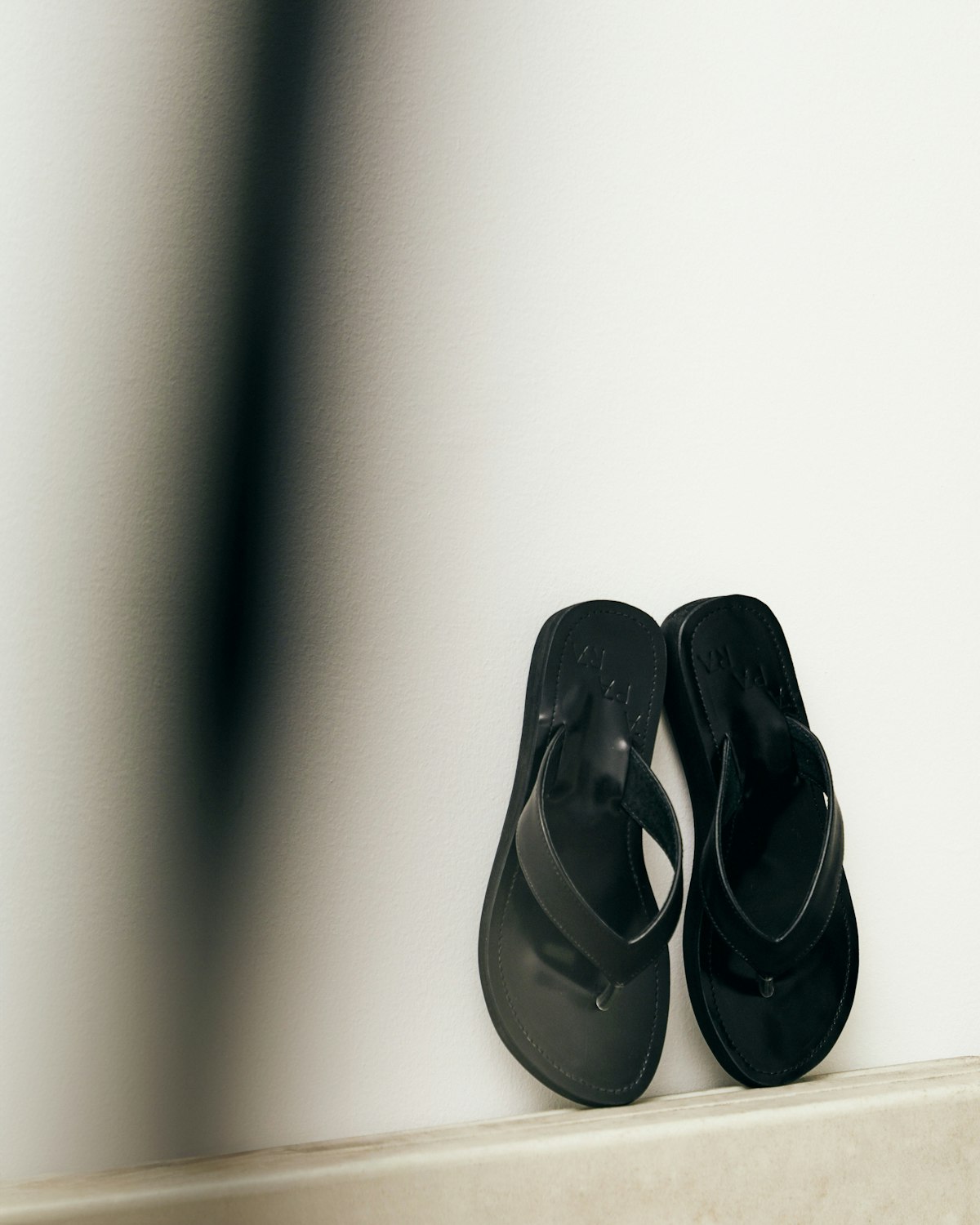 APARA Celebrates Three Years With Its First Footwear Collection