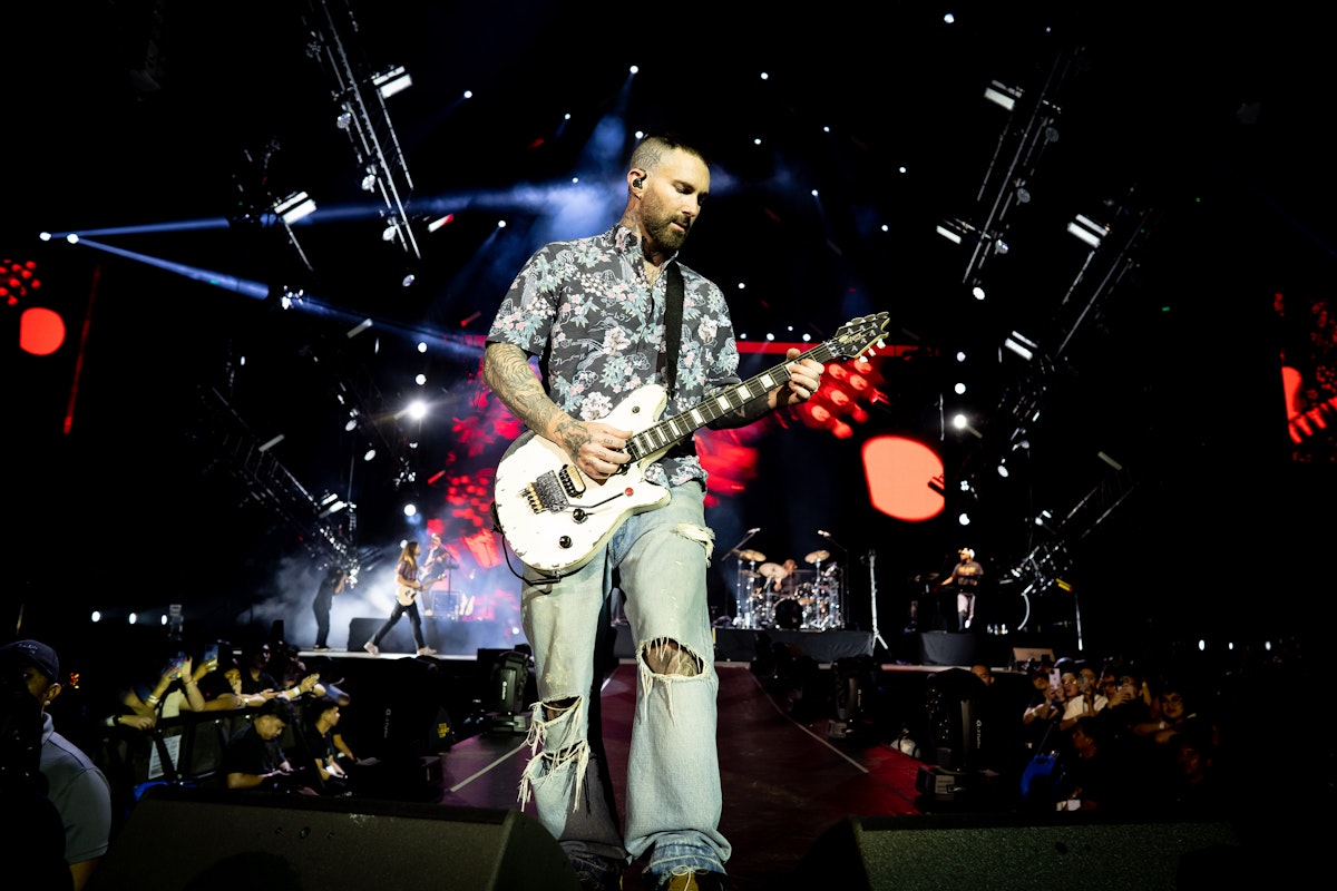 Maroon 5 Successfully Kicks Off Their 2025 Asia Tour in Manila
