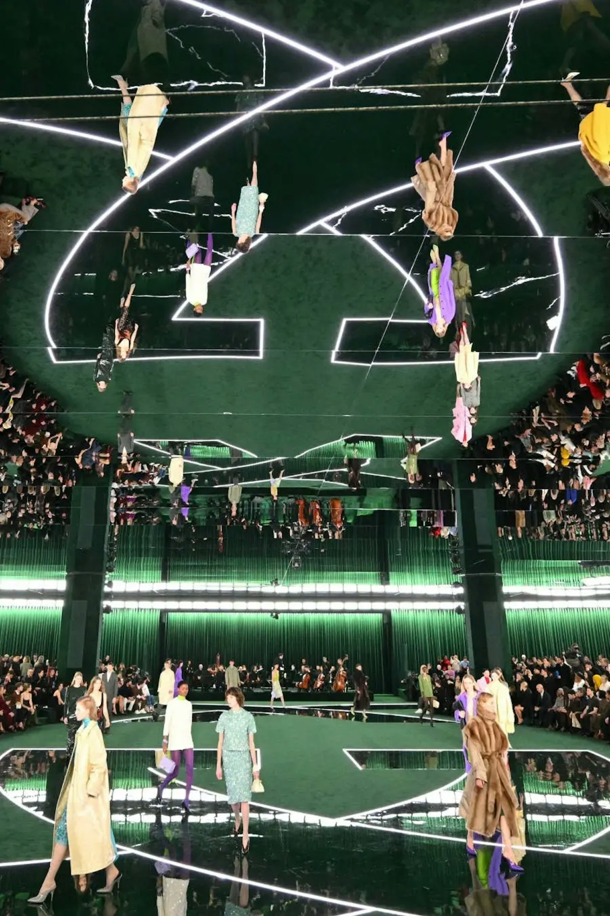Gucci Fall/Winter 2025 Pays Tribute to Founder Guccio Gucci and the ...