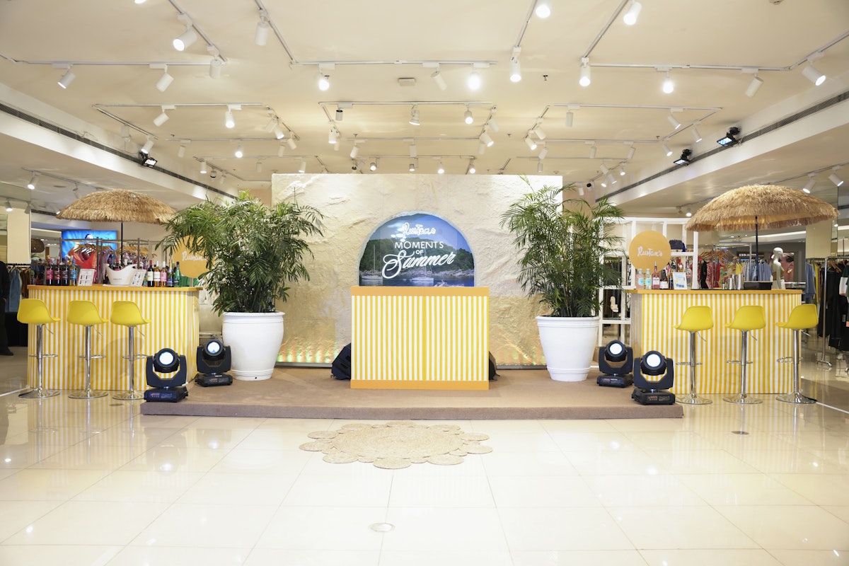 Rustan’s Moments of Summer Sets the Season Afloat