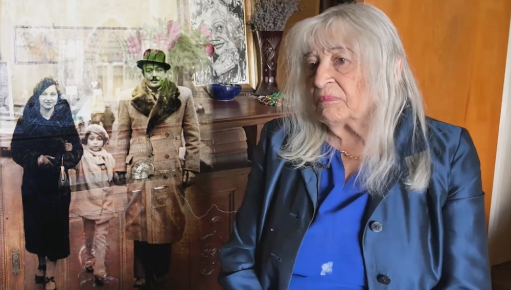 Poeta care sfidează timpul. Nora Iuga și fotografiile unei vieți de vis