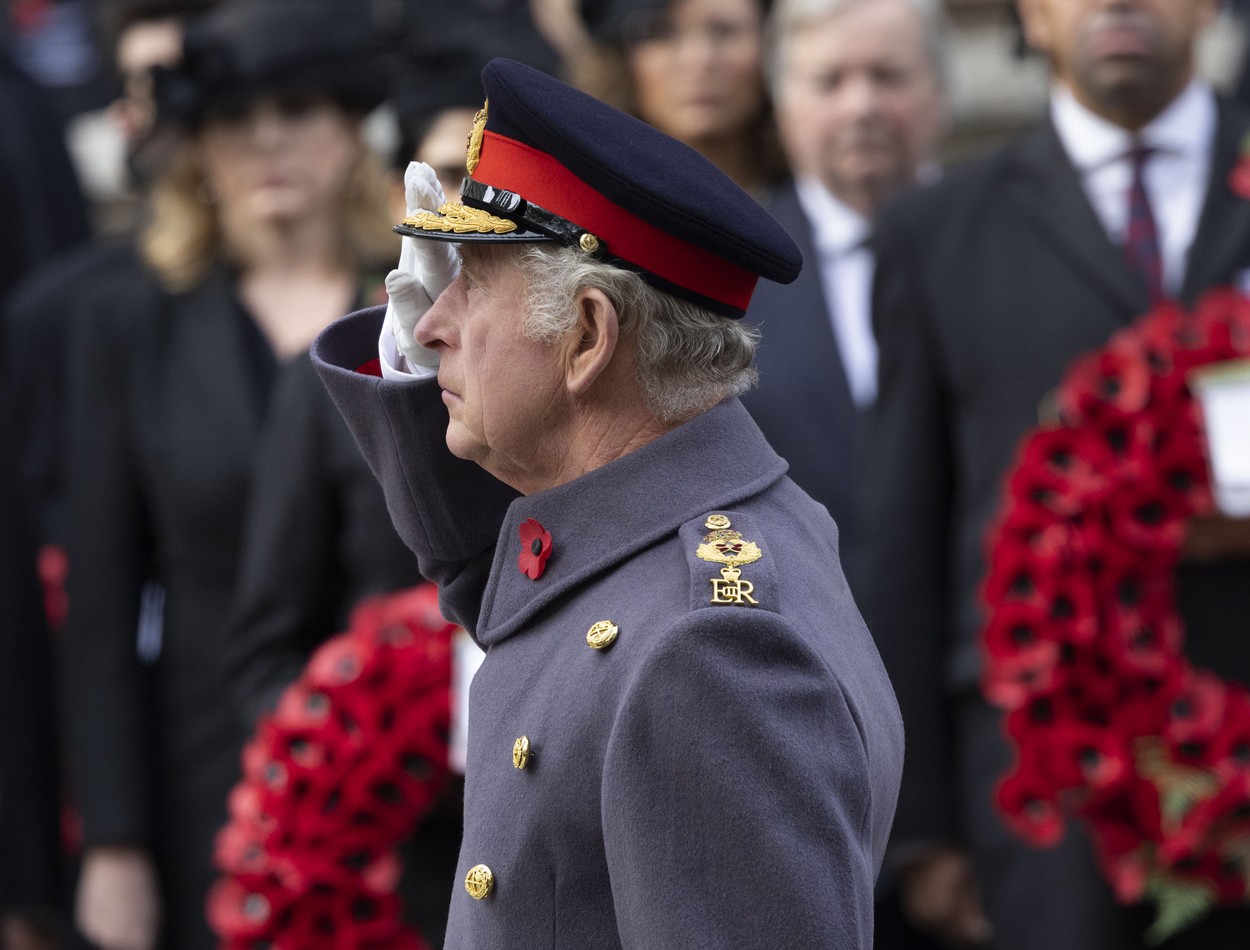 Regele Charles al III-lea împlinește 74 de ani. Este prima sa ...