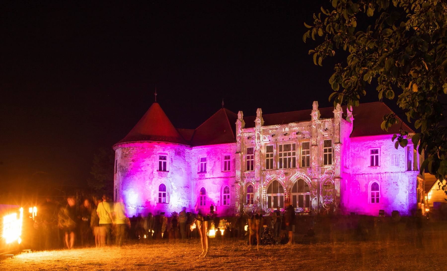 Electric Castle 2023. The Chemical Brothers, Iggy Pop și Macklemore, pe ...