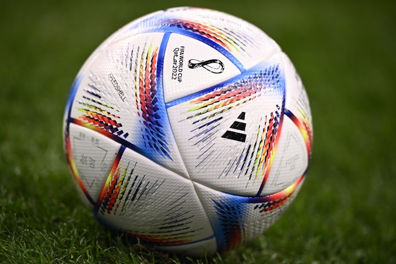 CM QATAR 2022. Se schimbă mingea cu care se vor disputa semifinalele şi ...