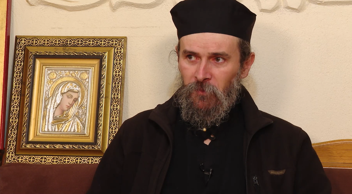 Părintele Teologos, fostul IT-ist care și-a găsit răspunsurile în ...