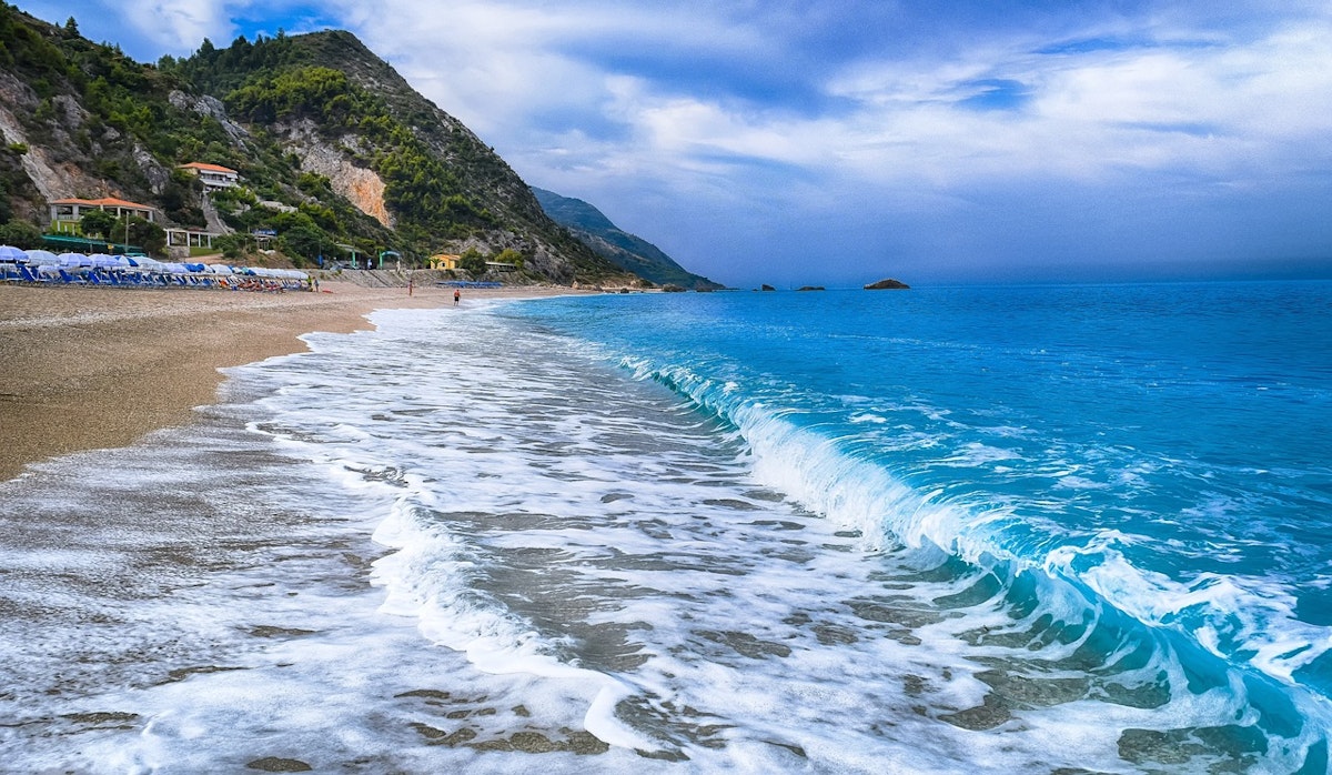Un român aflat în vacanță în Lefkada a murit înecat, după ce nu a ...