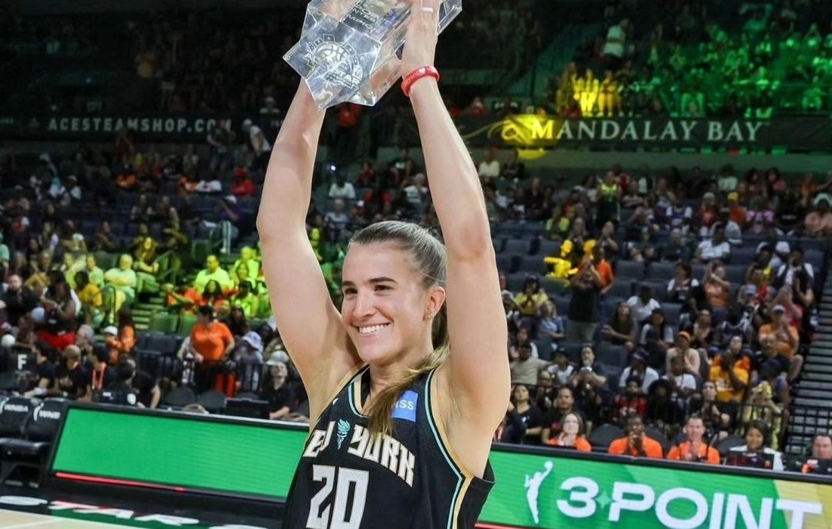 Sabrina Ionescu scrie istorie în baschetul american: ”O performanță ...