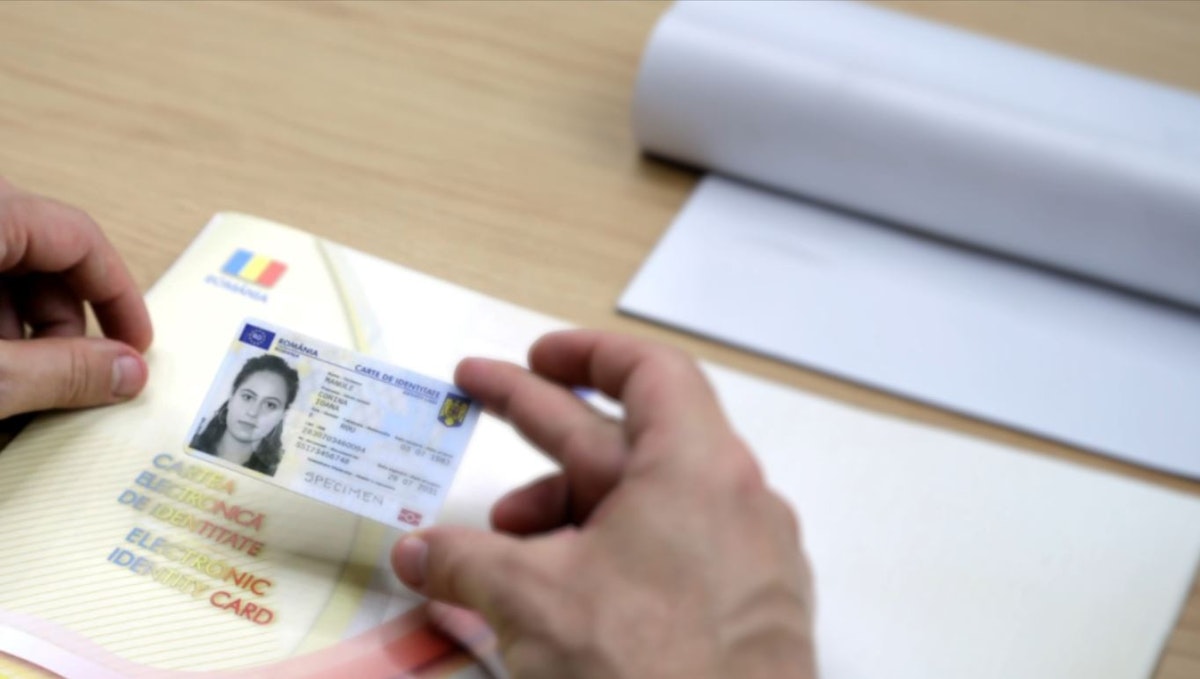 Buletinul electronic va fi emis în toată România în 2025. Cum va arăta ...