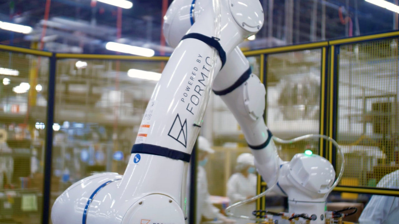 Georgia Nut and Formic Deploy Palletizing Robot | Formic