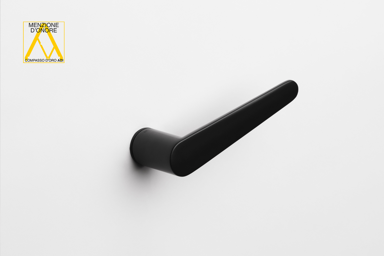 The Leva handle designed by Park Associati receives an Ho...