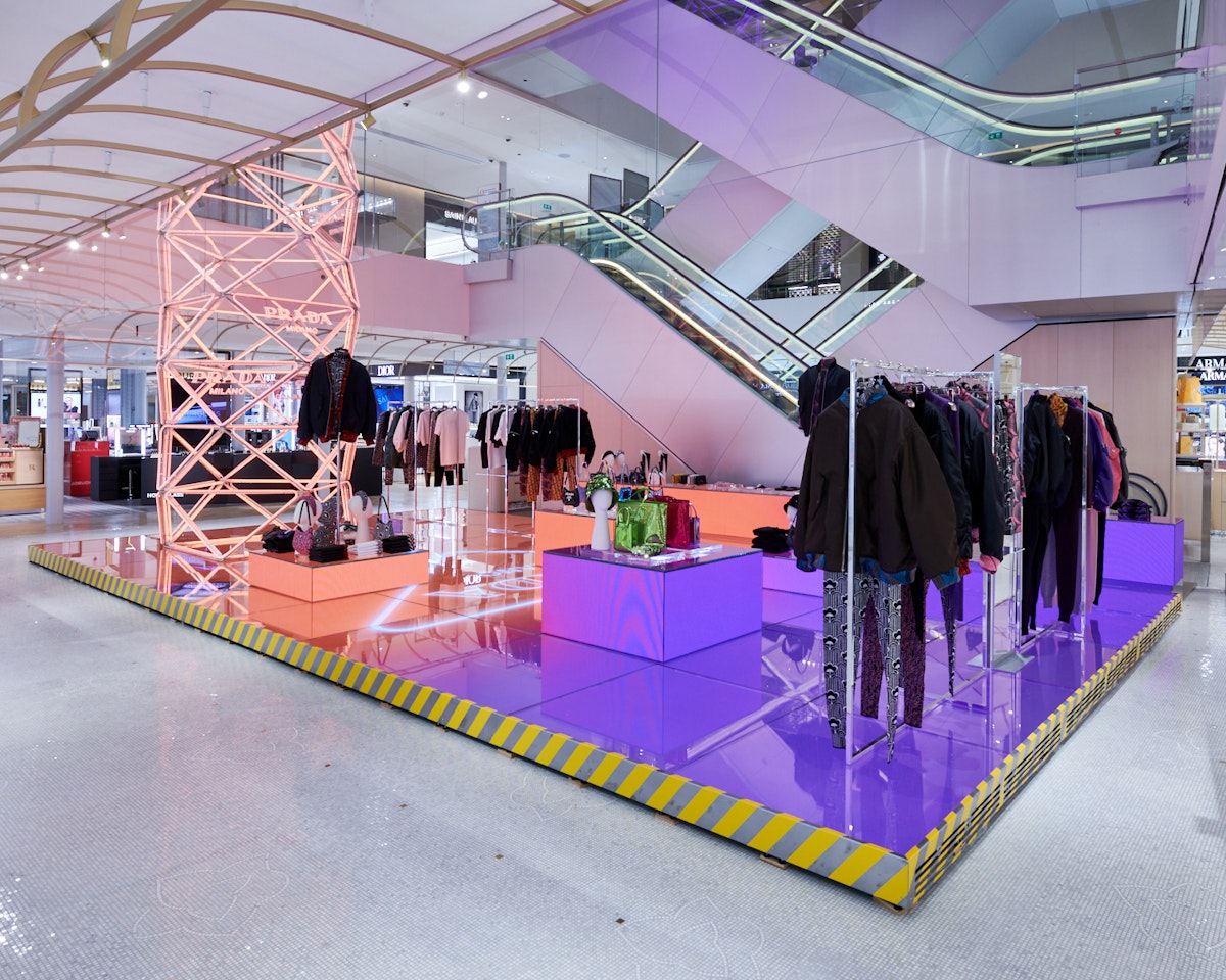 Prada Glow : le pop-up le plus désirable du moment à retrouver à la ...
