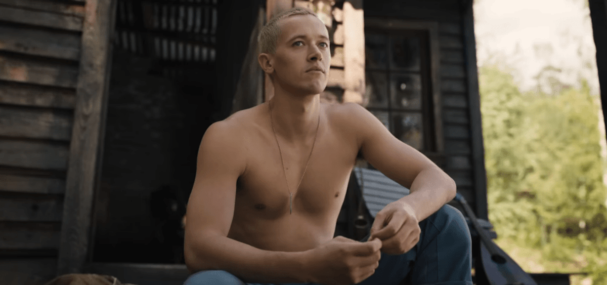 "Hunger Games" : qui est Tom Blyth, le beau gosse qui joue Snow jeune ...