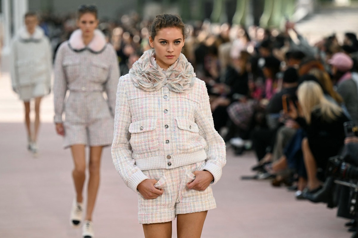 Vestes tendance printemps-été 2025 : les must-have des grandes maisons