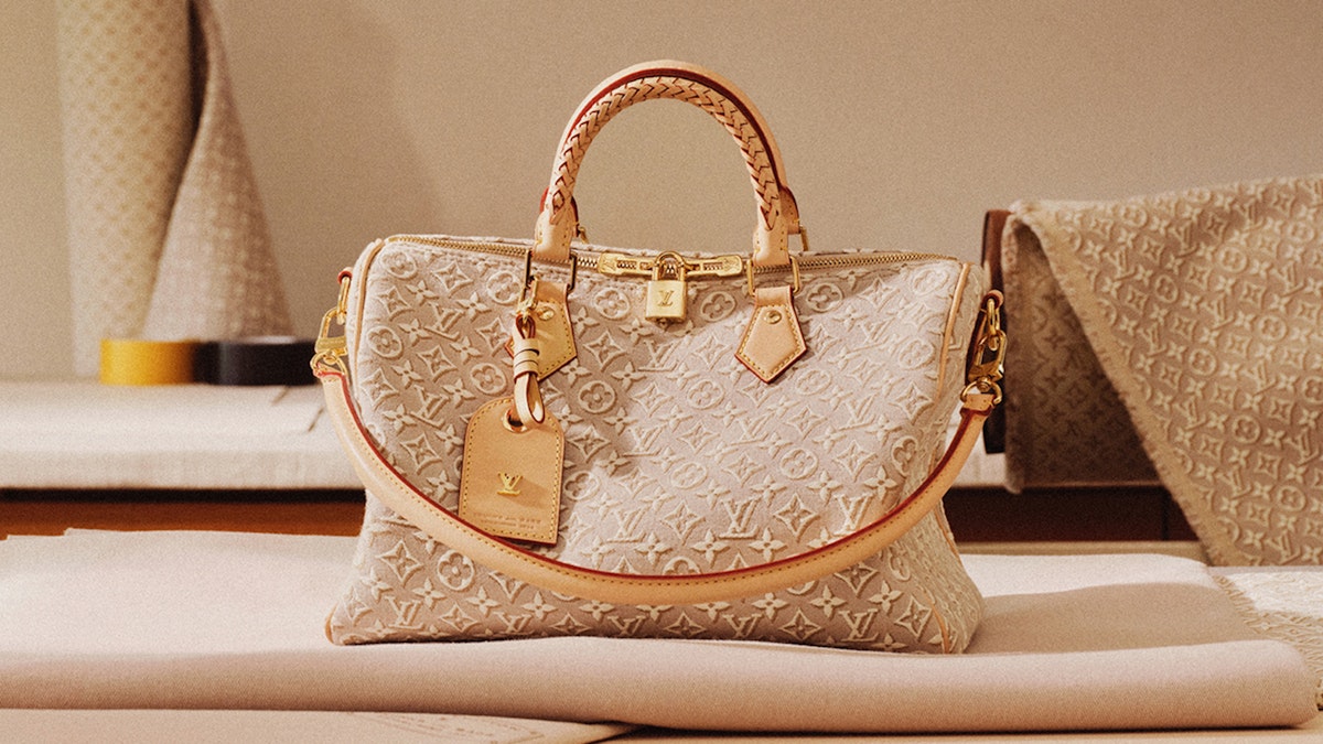 Monogram Emblème : Louis Vuitton réinvente 130 ans d'héritage
