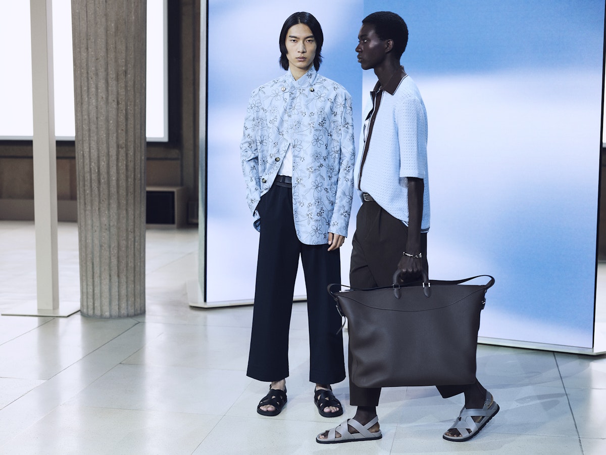 Hermès: sol, playa, arena y elegancia.