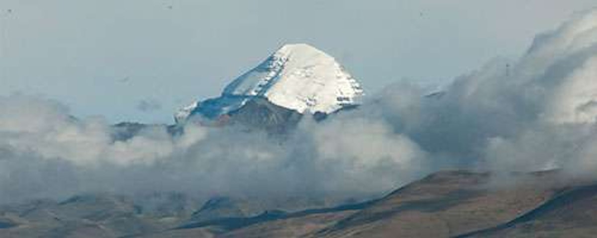 A Profoundly Mystical Amalgamation - Consecration of Mahima at the IIIS ...