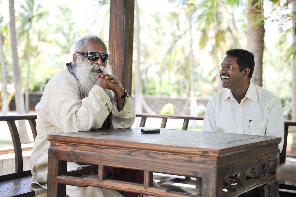 ஈஷாவும் நானும் – J.M.பாலமுருகன், ஐ.ஏ.எஸ்