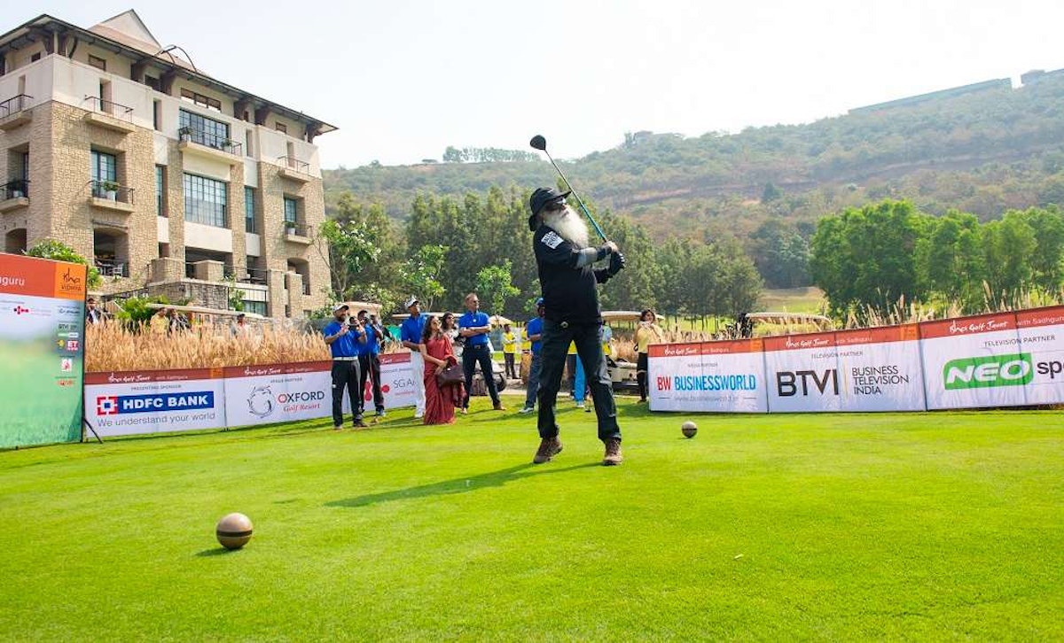 Isha Vidhya Golf Jaunt with Sadhguru at Oxford Golf Course in Pune