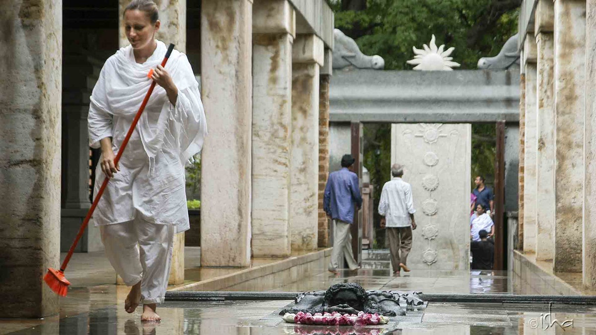 Are You a Spectator or Player in Life?