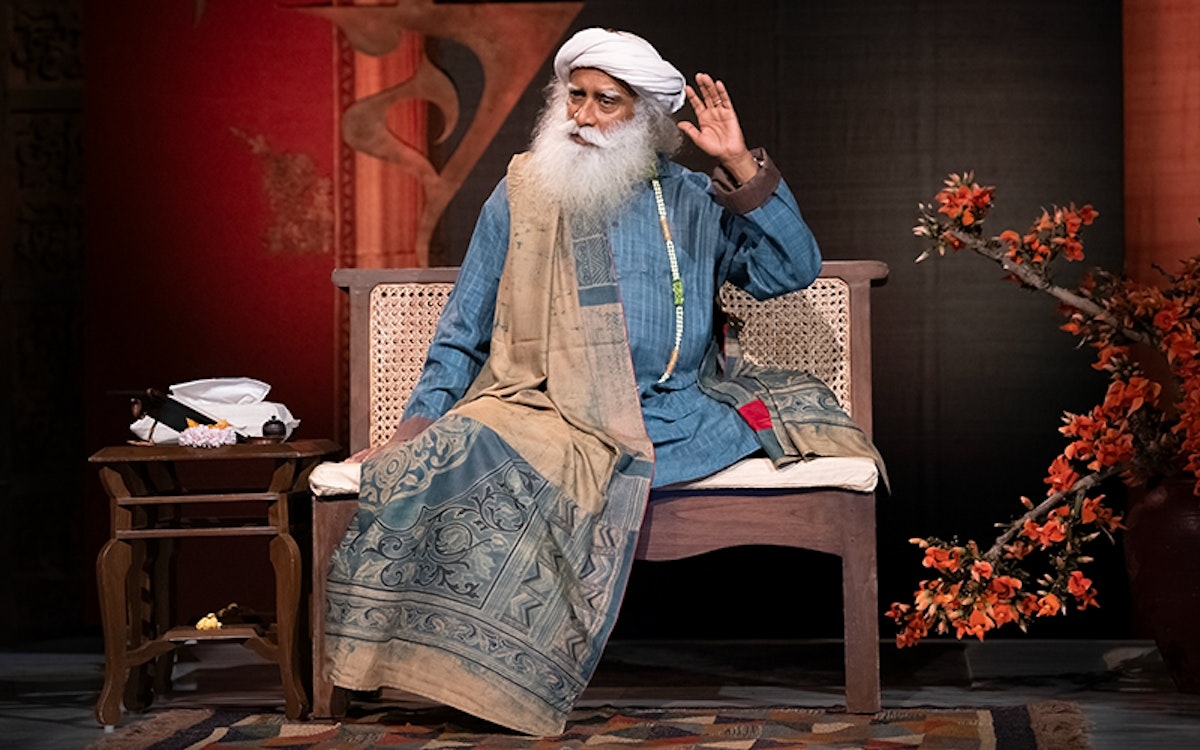 Sadhguru Quotes - ಸಮಸ್ಯೆ ಇರುವುದು ಜೀವನದಲ್ಲಲ್ಲ. ಸಮಸ್ಯೆಯೇನೆಂದರೆ ನೀವು ನಿಮ್ಮ ...