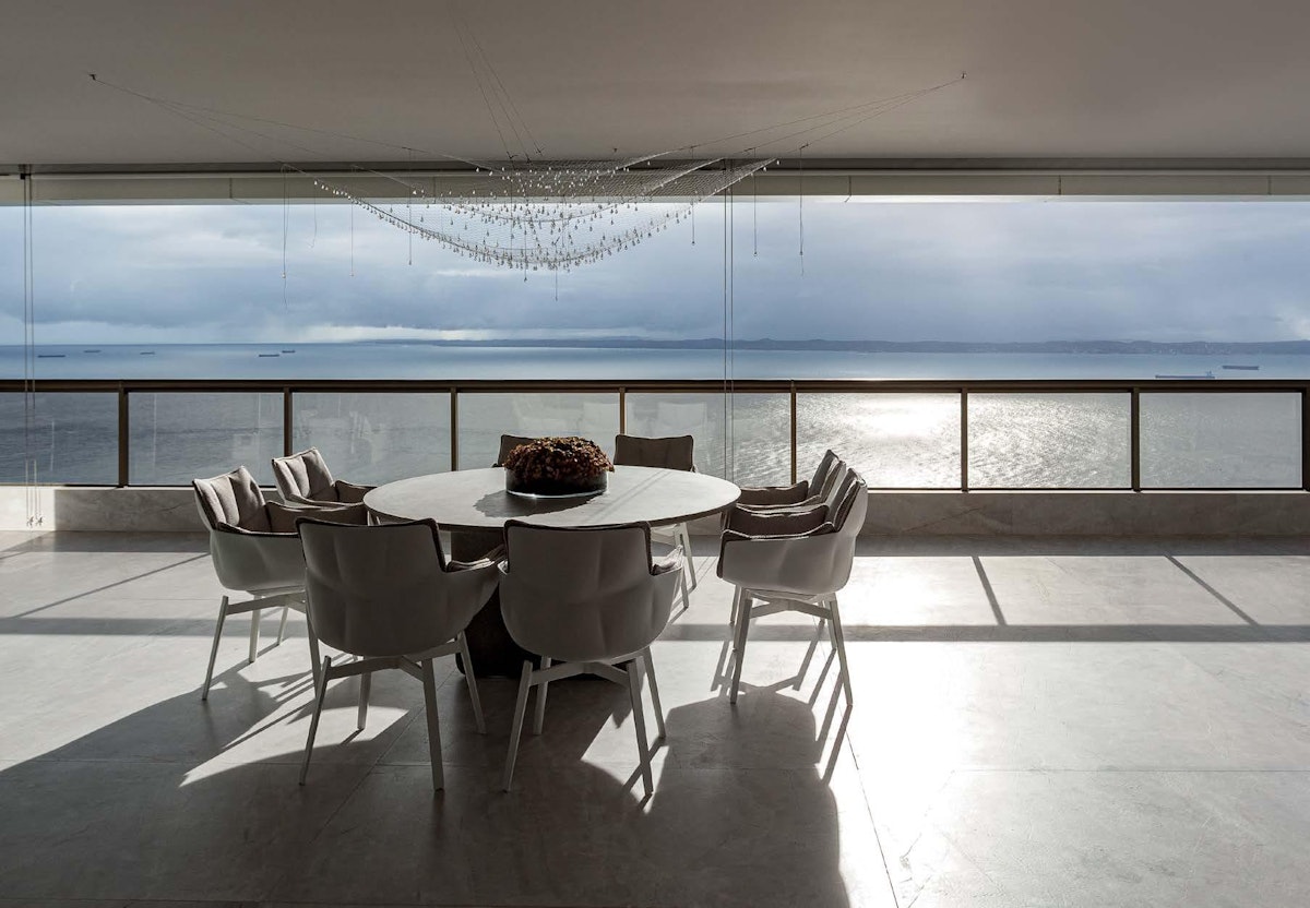 David Bastos, arquiteto criativo, revive docas em Salvador