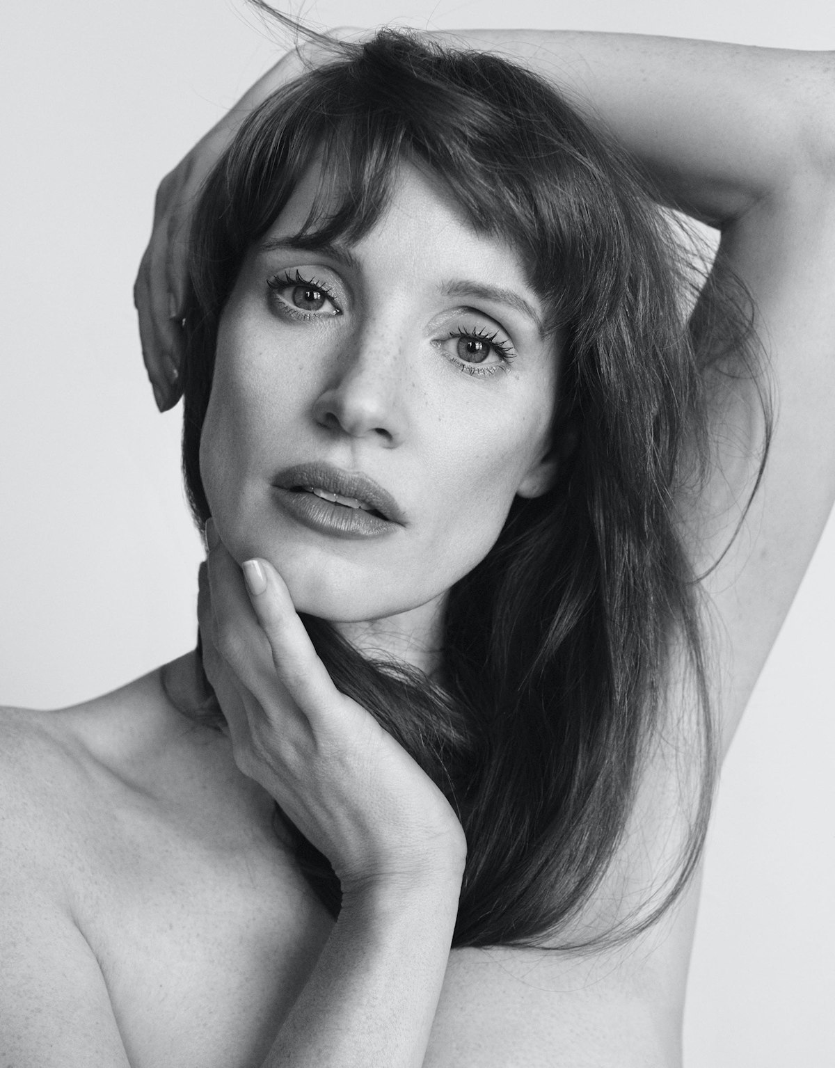 L'OFFICIEL 100 anos: Jessica Chastain em vídeo exclusivo