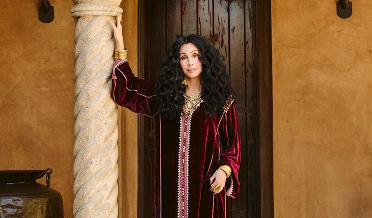 Cher revela intensa rotina de exercícios aos 75 anos